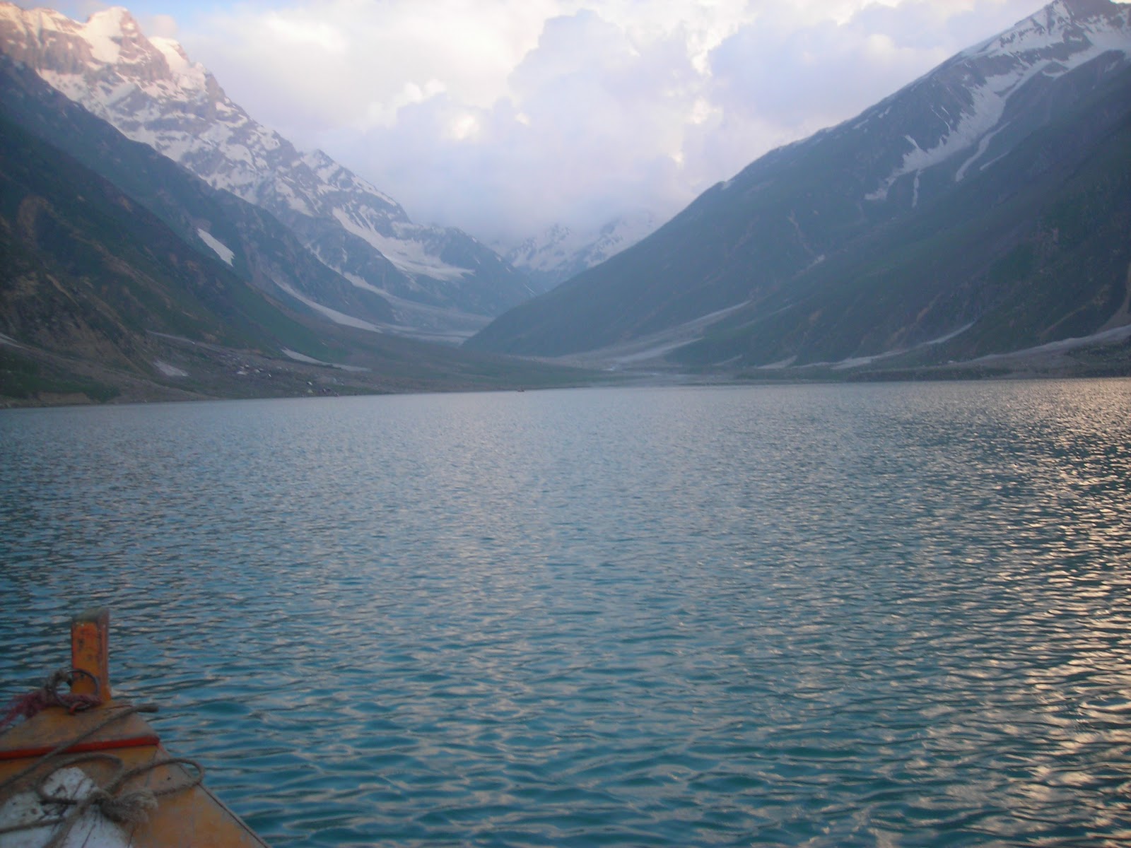 Scenic Pakistan: A Lake Which Fascinates Fairies - Lake Saif-ul-Muluk ...