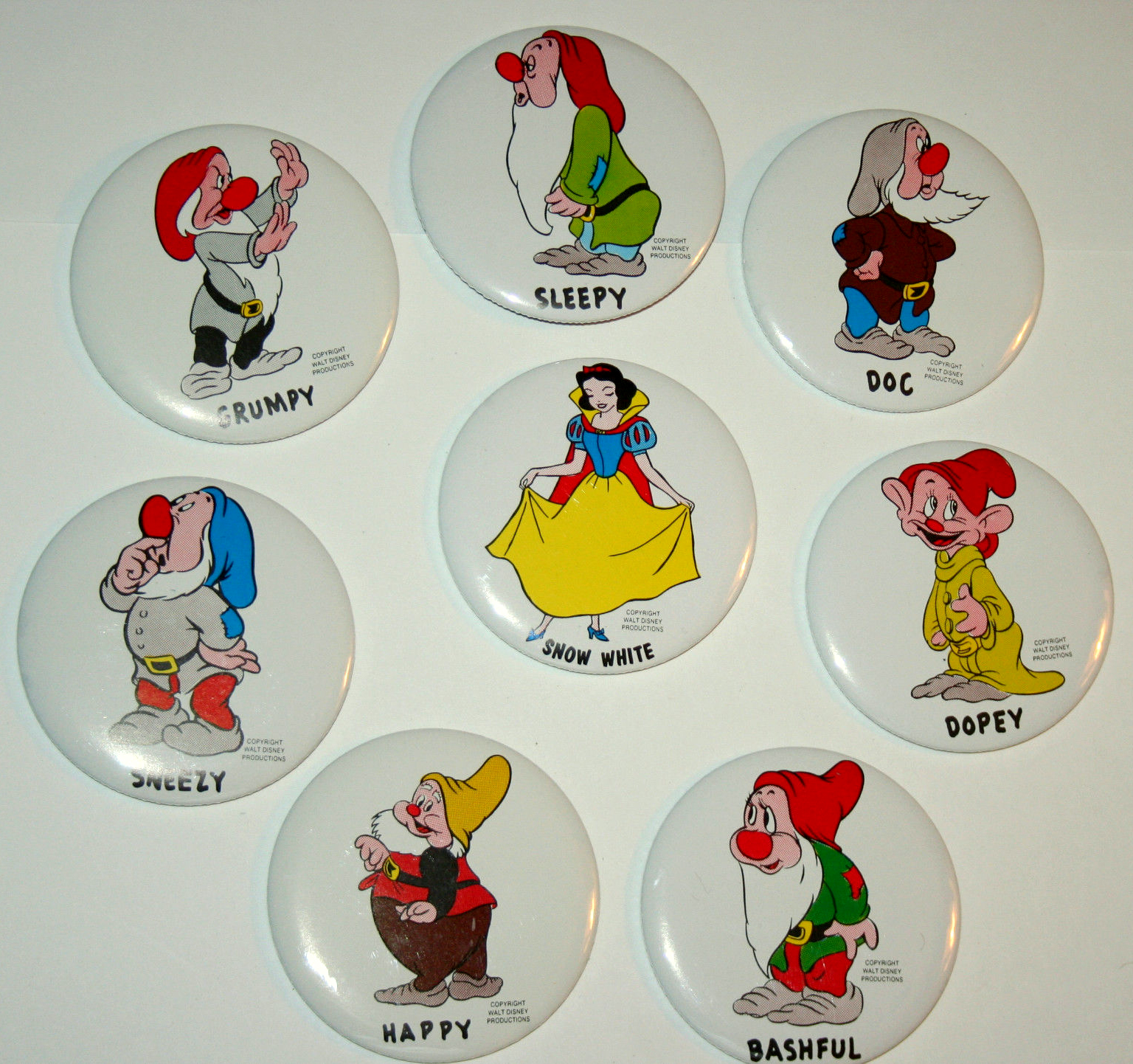 Filmic Light - Snow White Archive: 1975 Snow White & Dwarfs Pin-Back ...