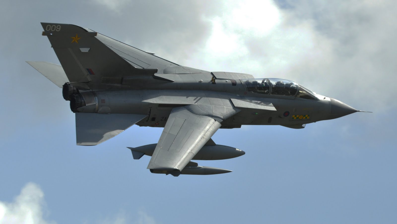 Andy Cowley Photography: Tornado through Mach Valley