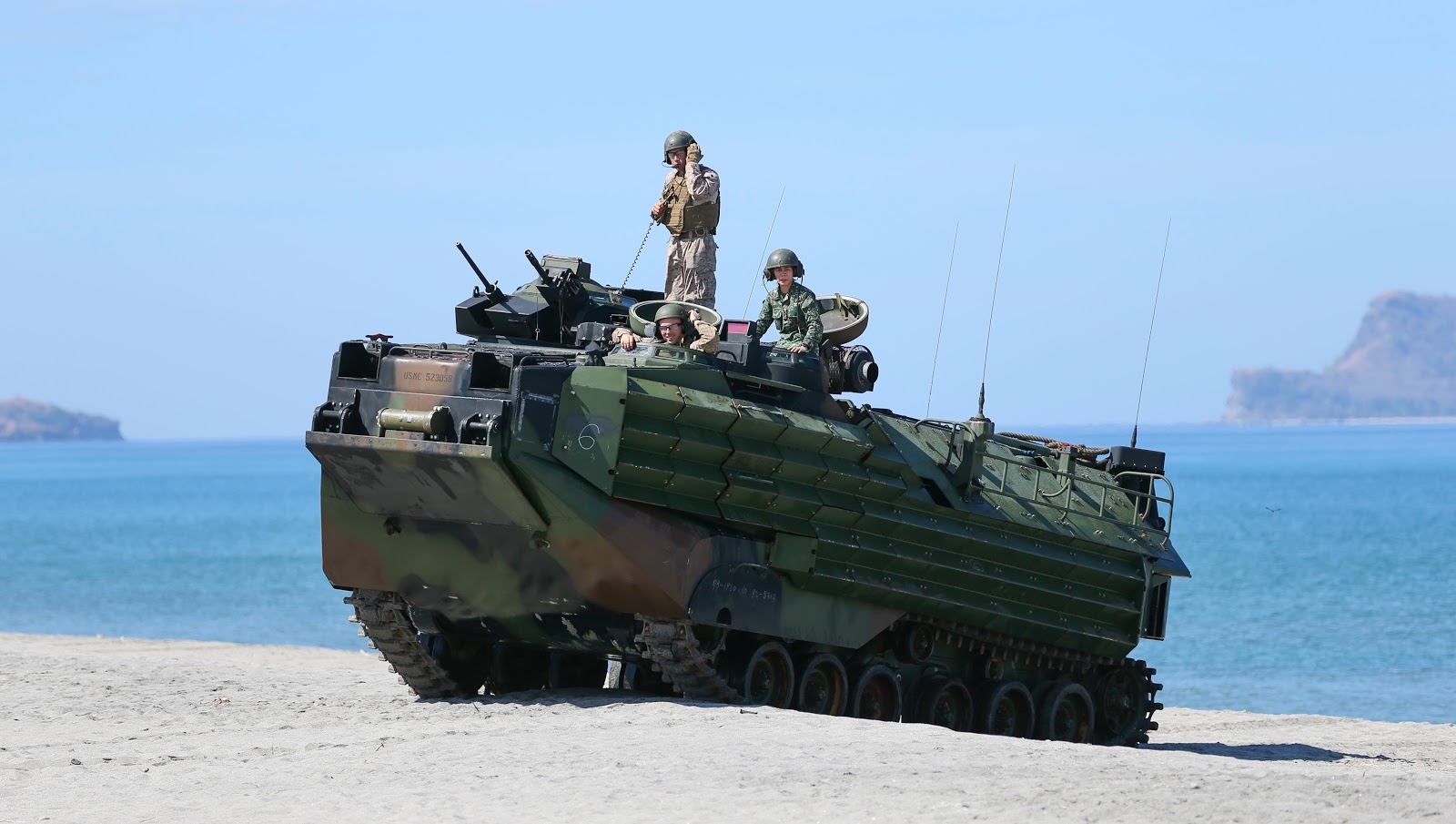 SNAFU!: Balikatan 2019: Assault Amphibious Vehicle (AAV)......pics by ...