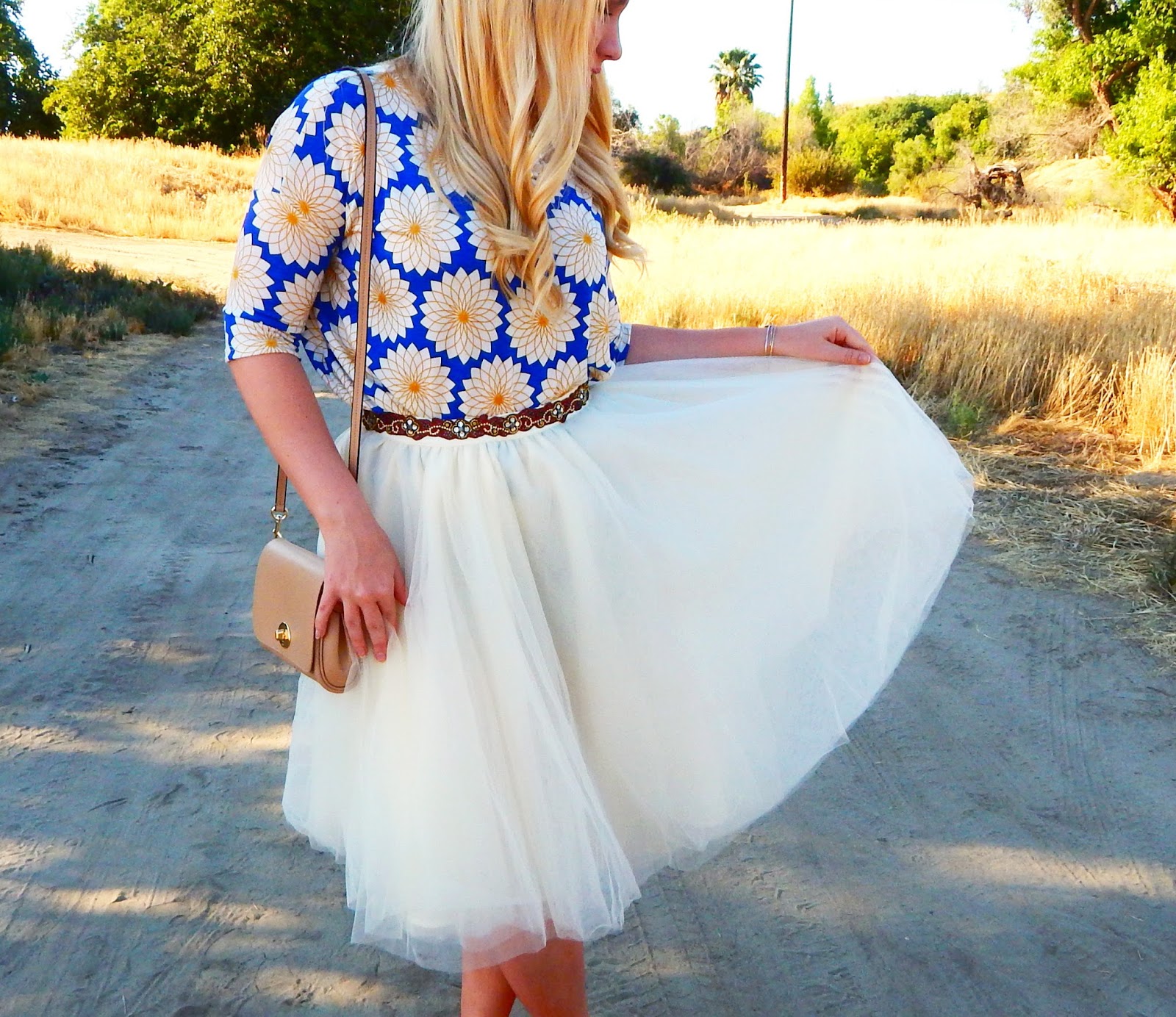 Summer Daisy Inspired Outfit - Lizzie in Lace