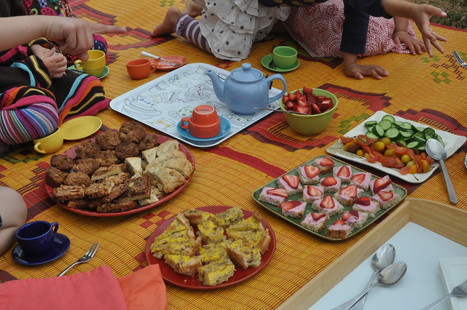 Home Grown Montessori: Kid's Tea Party- Kids help Host.