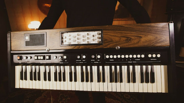 MATRIXSYNTH: Elektronika 02 Vintage Soviet analog synthesizer USSR ...