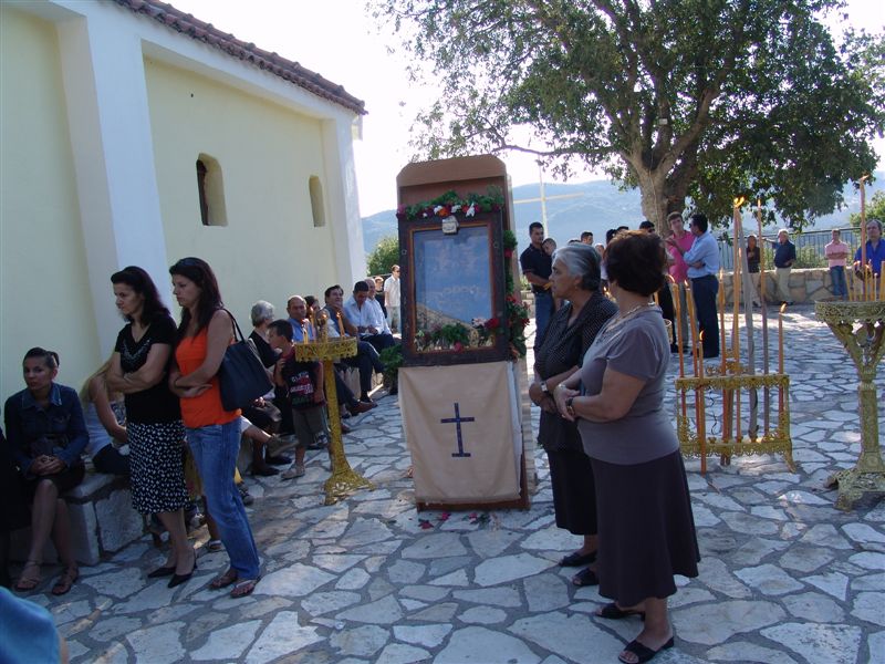 Κατούνα Νέα Ειδήσεις: ΓΙΟΡΤΑΖΕΙ Η ΠΑΝΑΓΙΑ ΣΤΑ ΠΑΛΙΑ ΑΧΥΡΑ