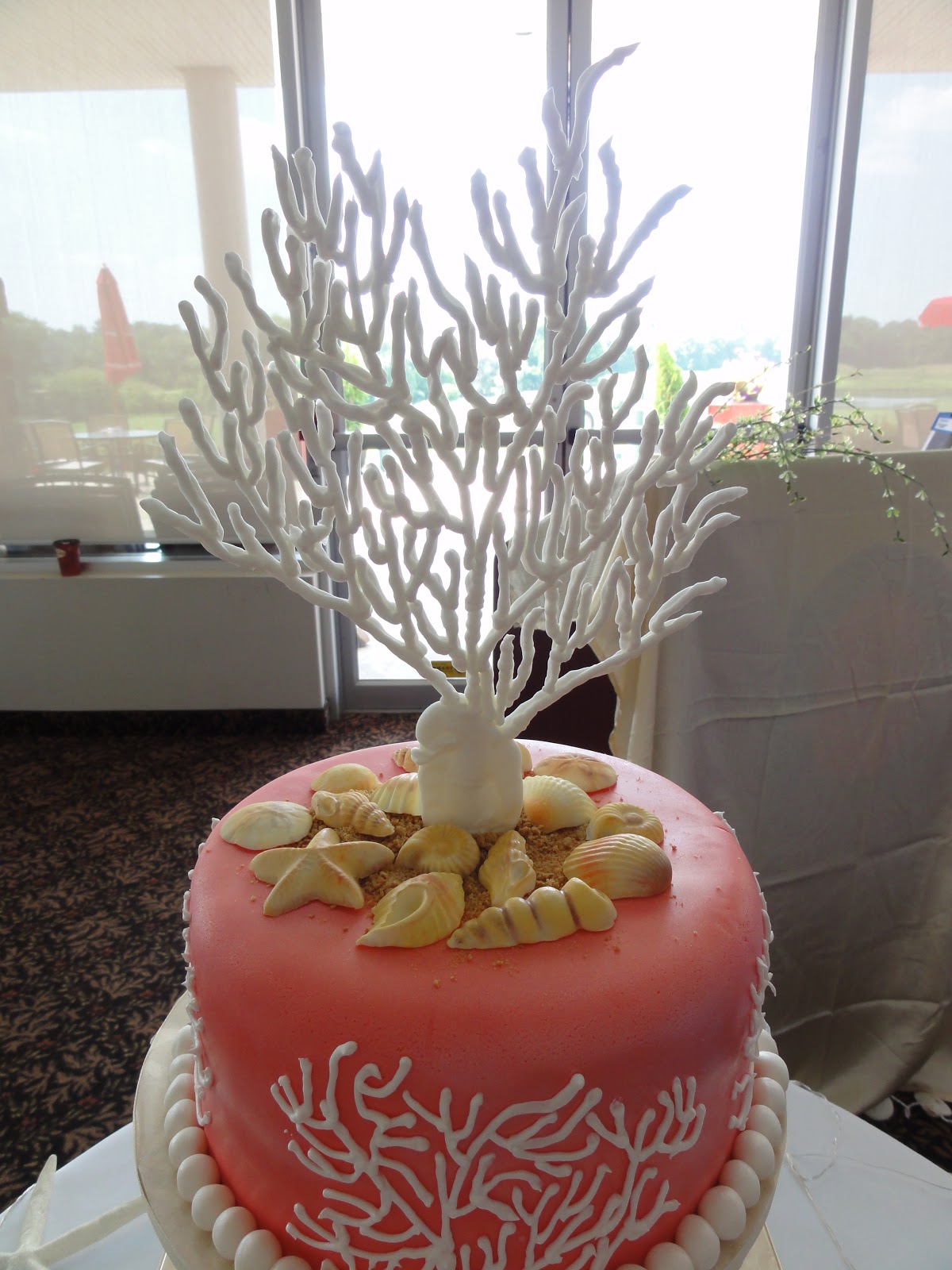 Sugar Shack: Coral/Beach cake