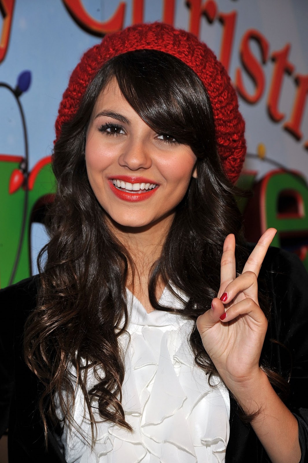 Victoria Justice // Attends the premiere of 'Merry Christmas, Drake ...