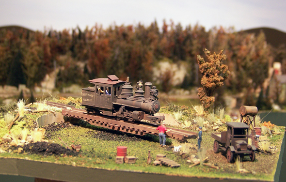 Modeling Maine in Narrow Gauge: Hon30 Turntable Diorama