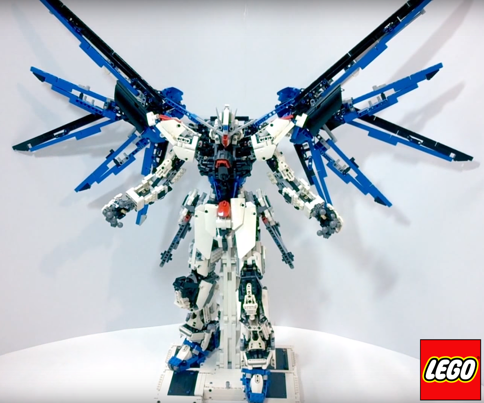 GUNDAM GUY: LEGO (MOC): ZGMF-X10A Freedom Gundam by Demon1408