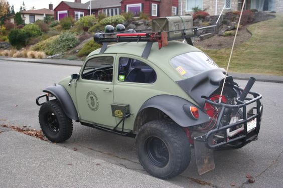 * Auto Fusca Baja: Fusca baja com kit comercial.