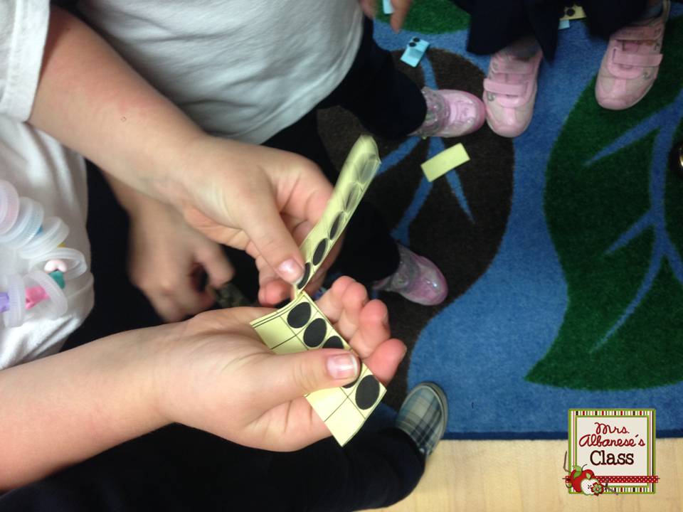 Ten Frame Drop - A Math Game FREEBIE! | Mrs. Albanese's Kindergarten Class