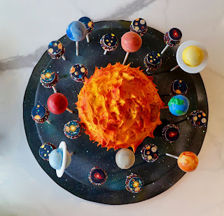 Baking Maniac: Solar System Cake Pops with Galaxy Cake