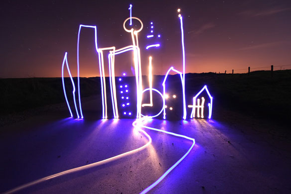 Kuweight 64: LIGHT GRAFFITI - AN AMAZING PHOTOGRAPHIC ART