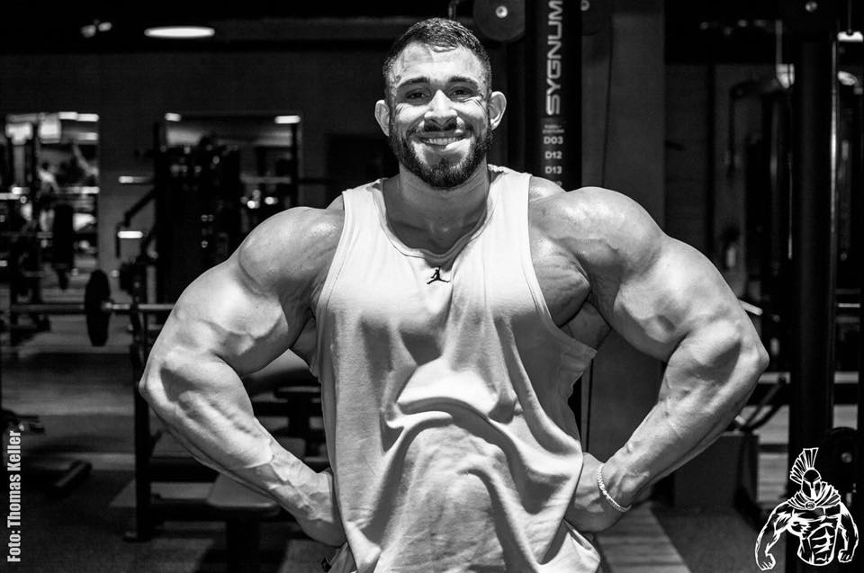 Muscle Lover: German bodybuilder Kevin Wolter