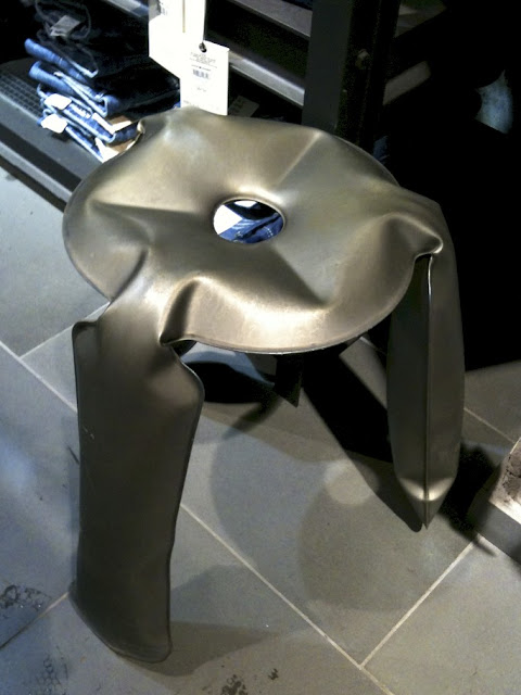 i - first person singular: Plopp Stool | HAY