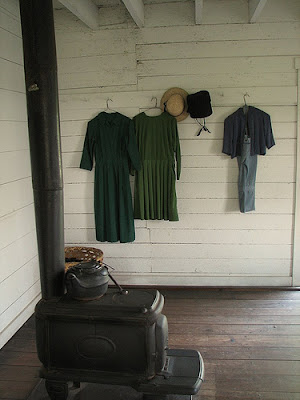 Pure Country Living: Amish technology