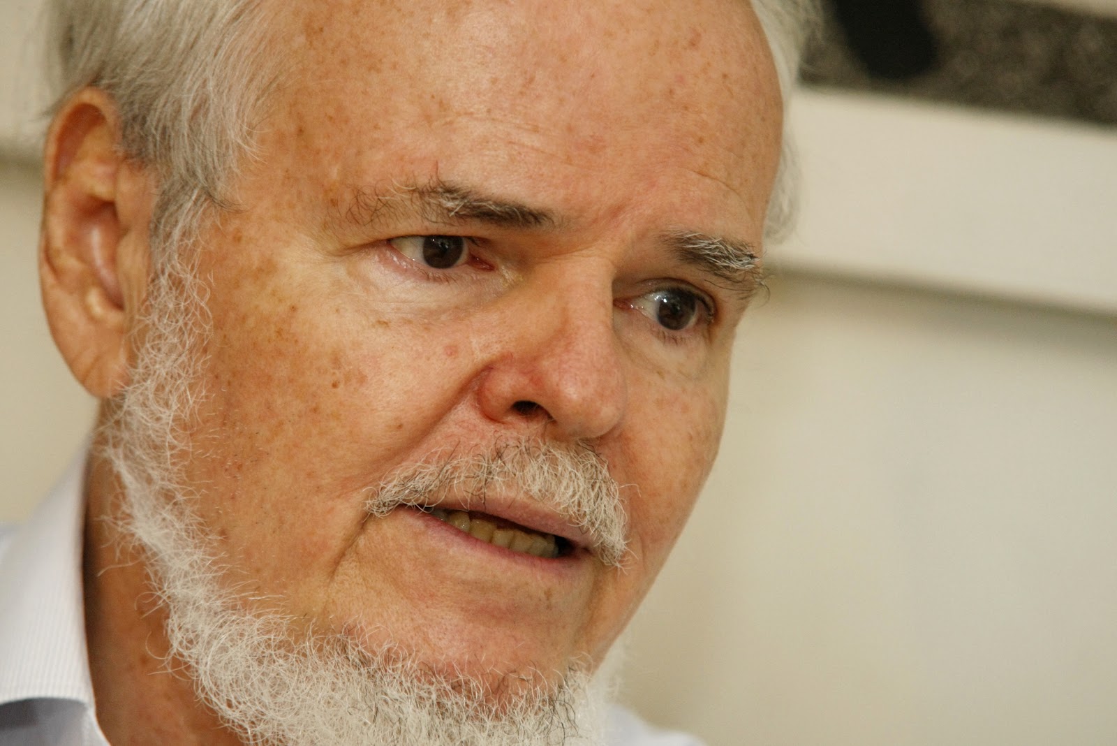 luisbrittogarcia: 2012-02-26