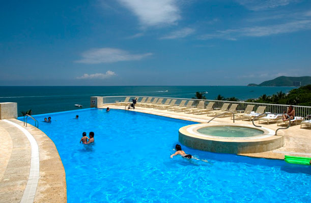 SANTA MARTA – EL RODADERO – EL PARQUE TAYRONA – LA SIERRA NEVADA – TODO ...