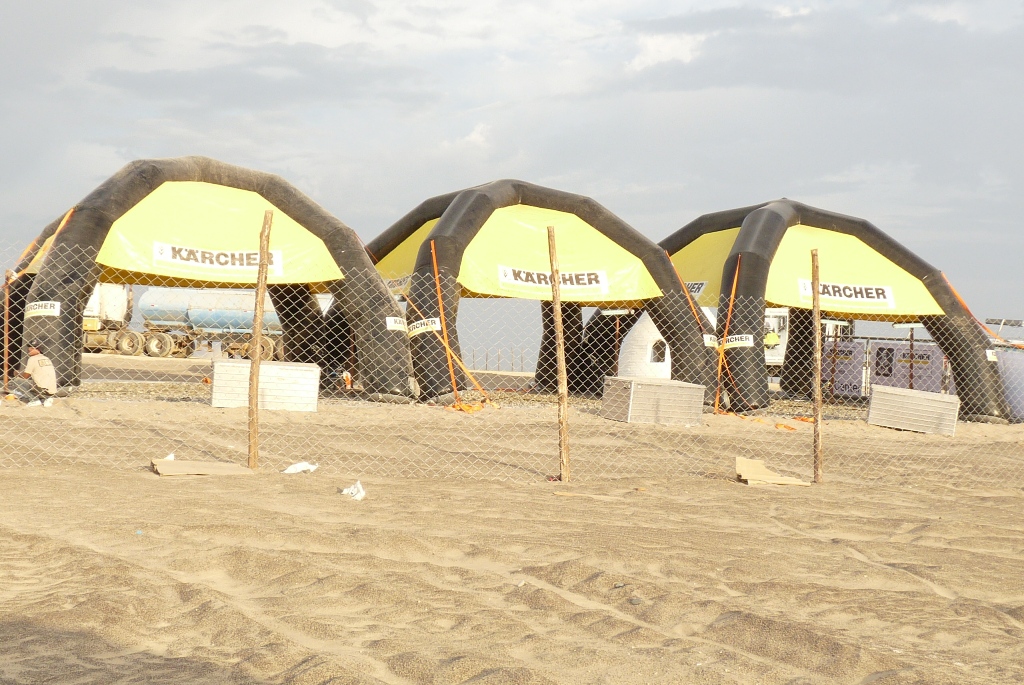 SPECIAL BAGGAGE: Dakar 2013 base camp in Pisco