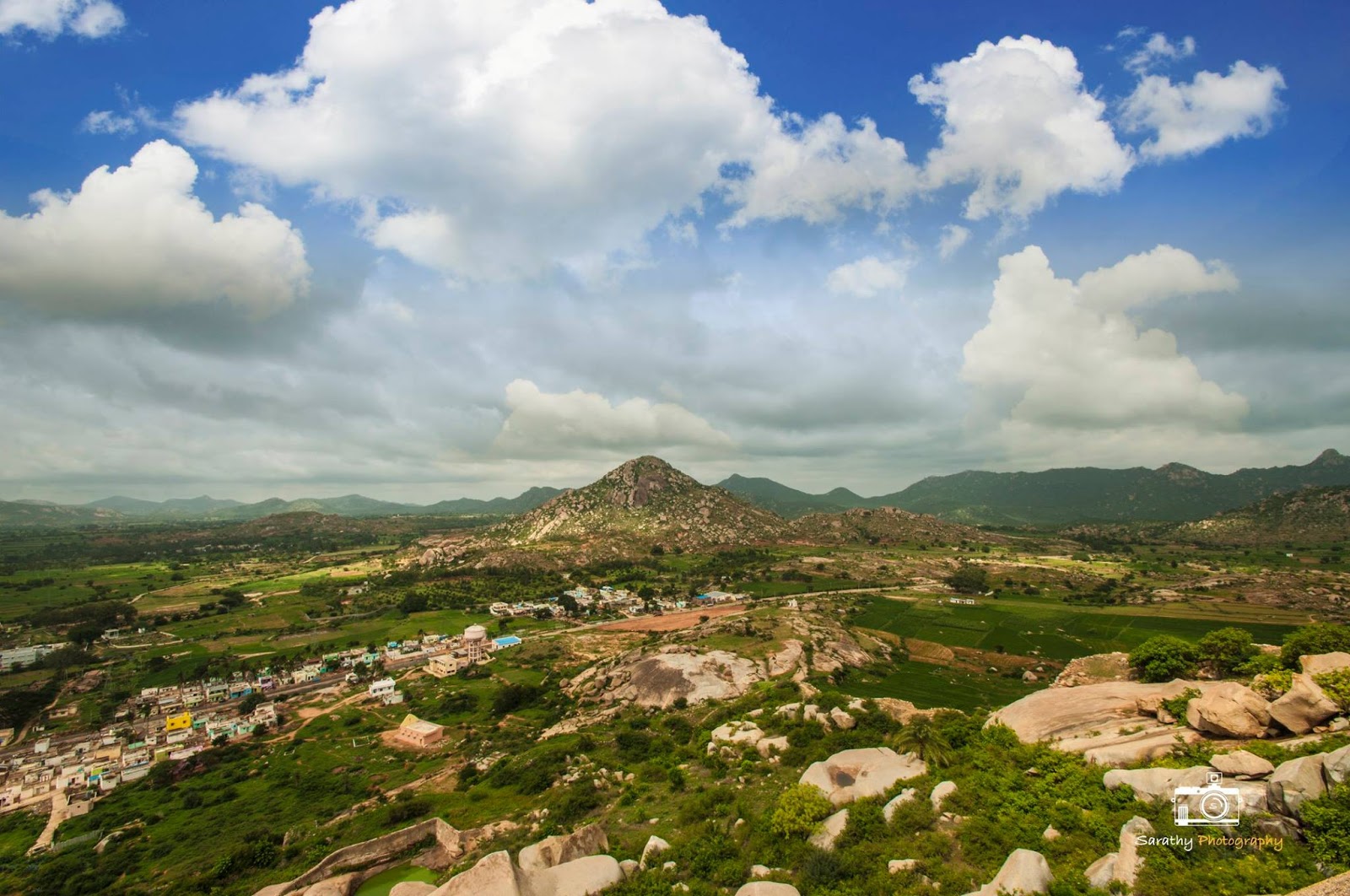 Day trek to Gudibande Fort and Avalabetta Hillock