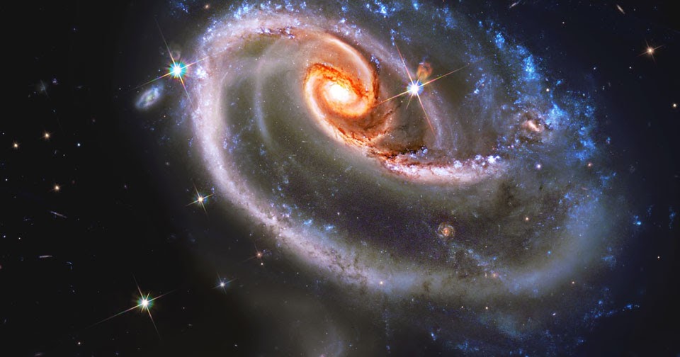 Arp 273: Pertarungan Galaksi yang Dipotret Hubble - APOD Indonesia