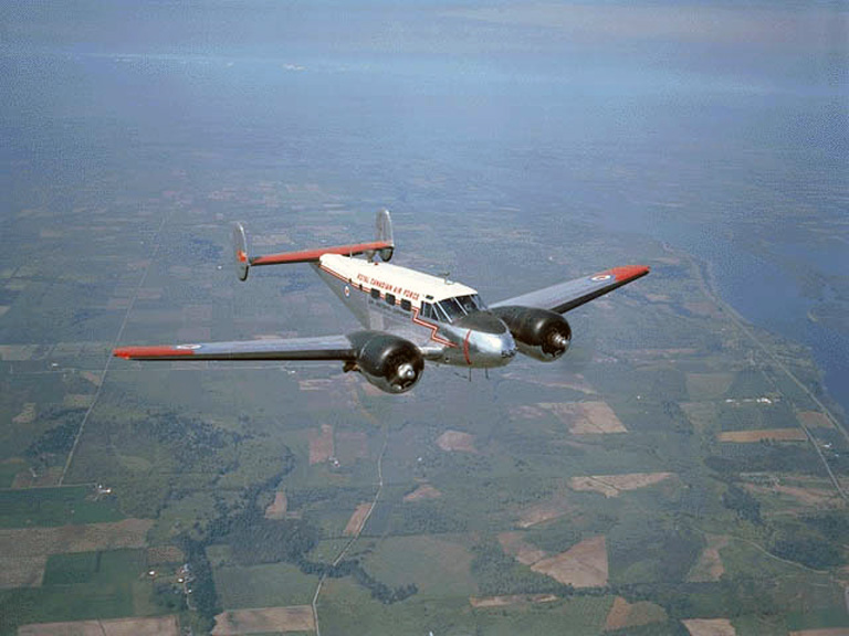 nhungdoicanh: Beechcraft C-45 Expeditor