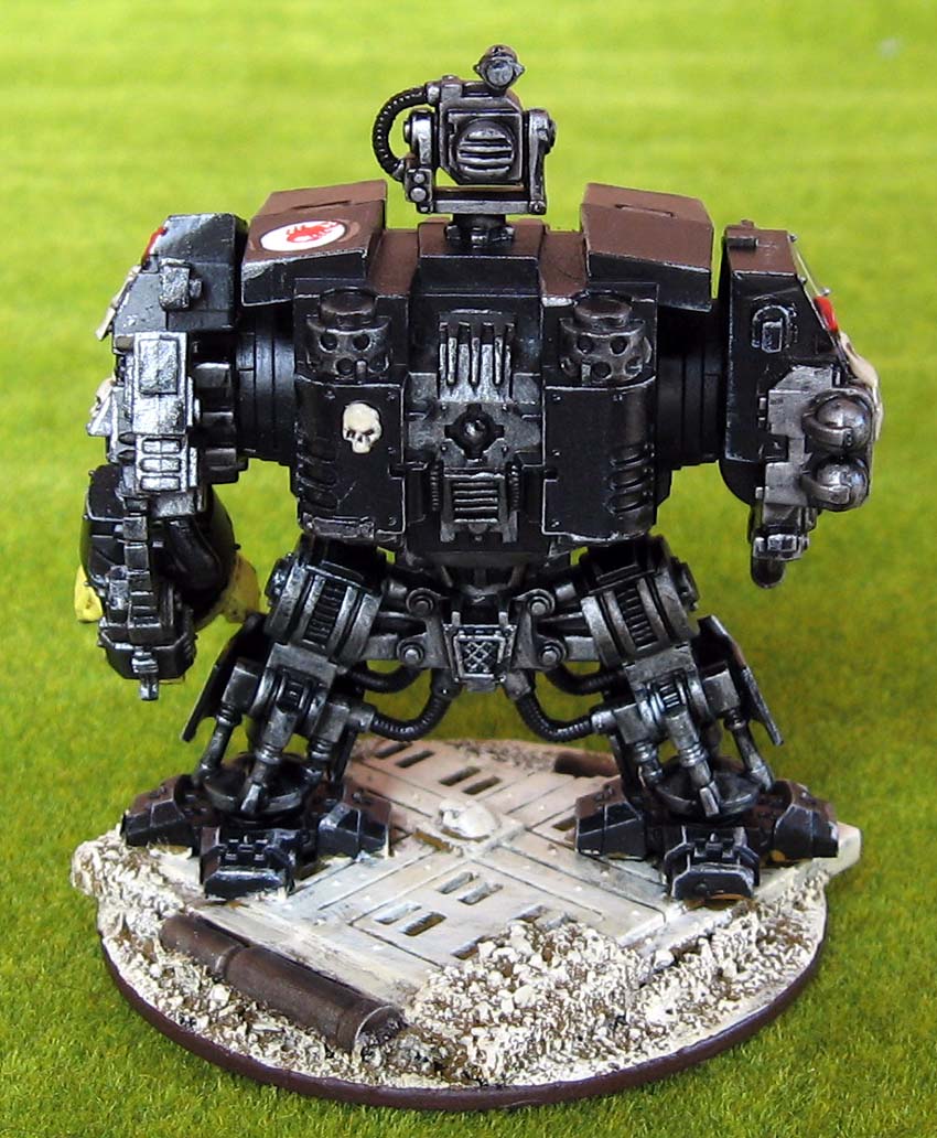 The Owl Bear's Lair: 40K old and new Red Sorpions dreadnoughts ...