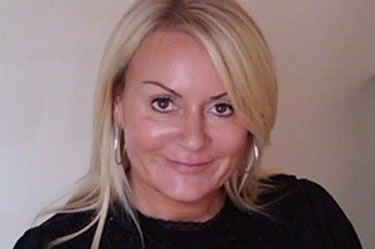 Aisle Be There: Guest Blog: Beauty Expert Julie Coates