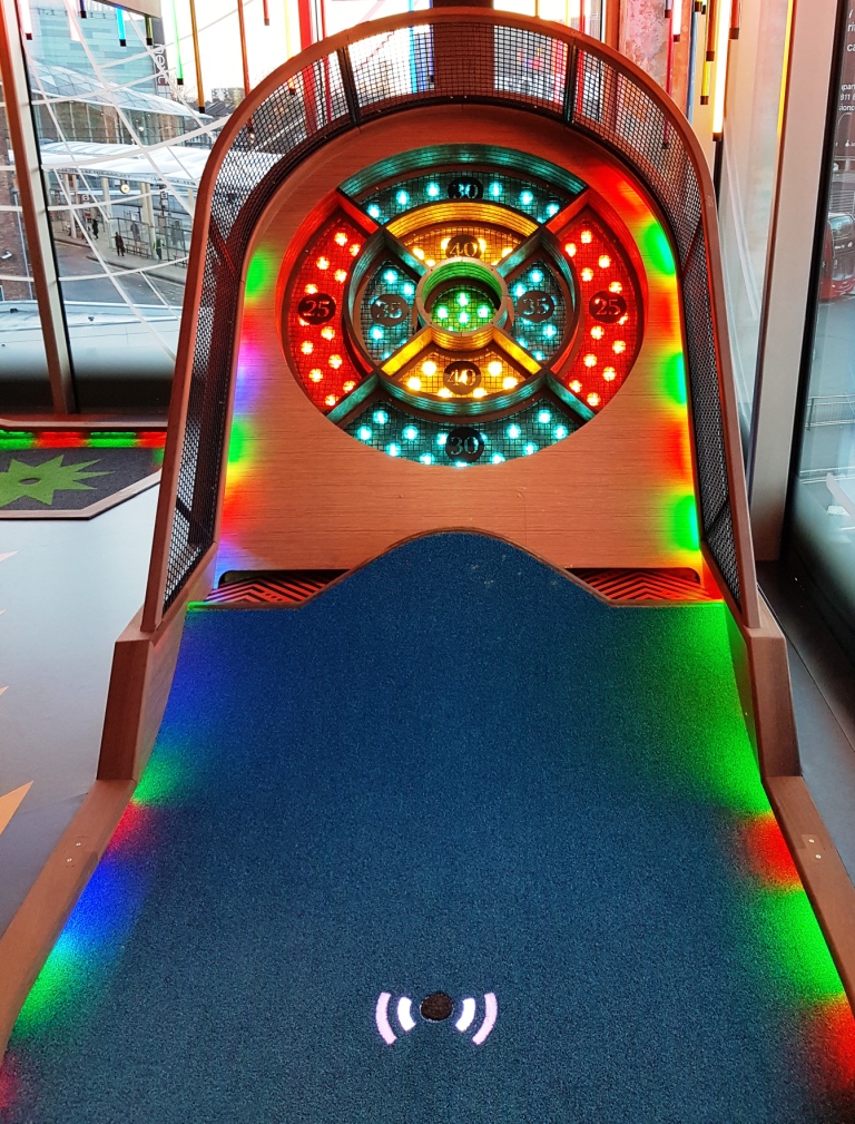 The Ham and Egger Files: Puttshack indoor minigolf at Westfield London