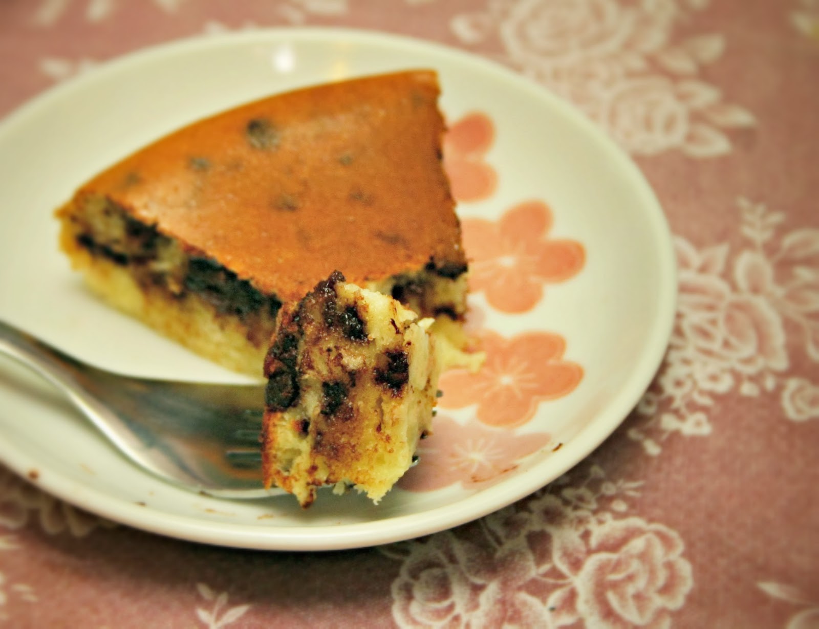 The Red Gingham: Steamed Chocolate Chip Tofu Cake (rice cooker recipe)