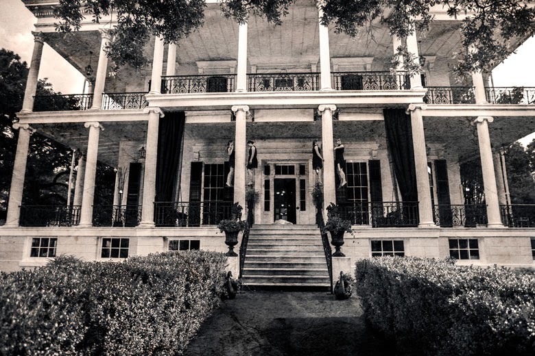 * T h e * V i s u a l * V a m p *: American Horror Story Houses in New ...