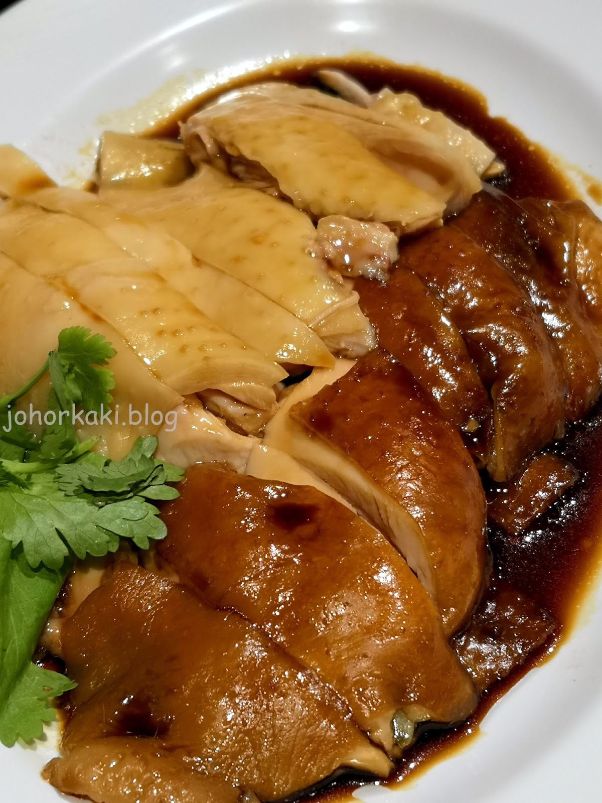 香味 Chicken Rice at Viva Biz Park in Chai Chee Singapore |Tony Johor ...