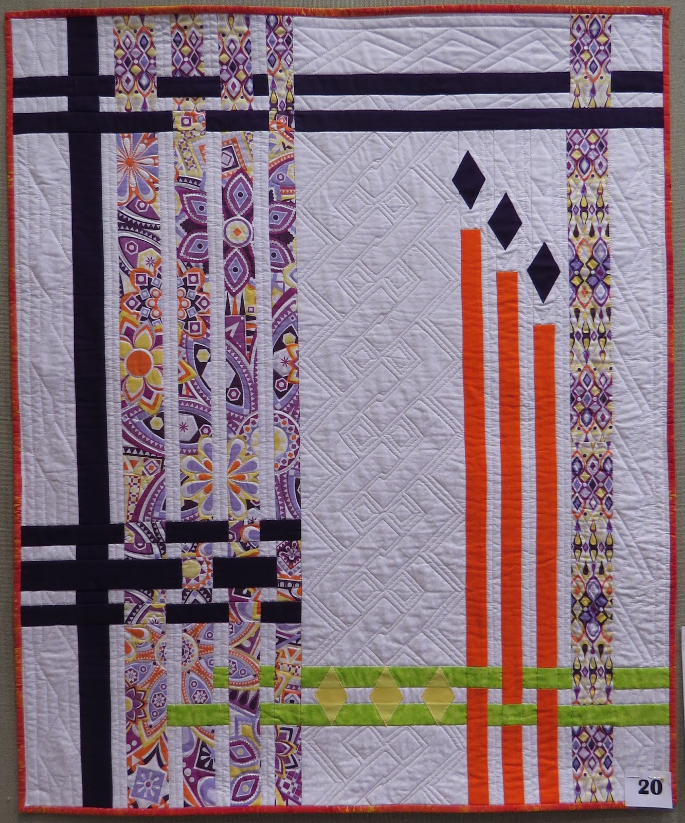 Museum Quilt Guild: Bars Challenge on Display!