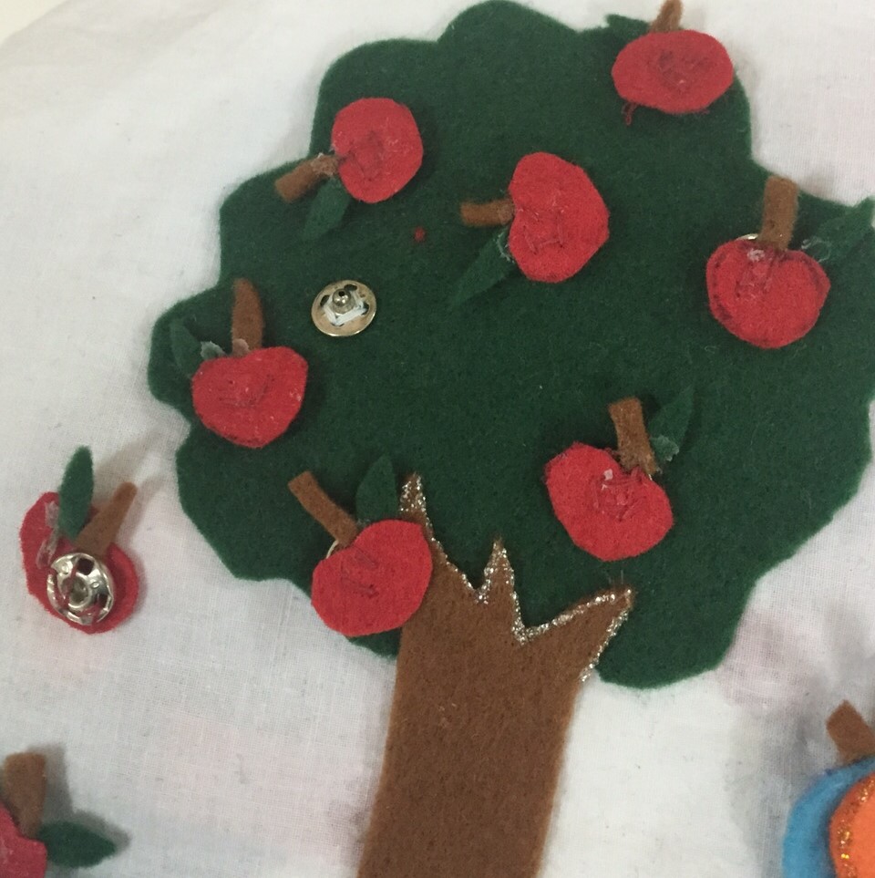 HOME TALENTS: APPLE TREE QUIET BOOK PAGE