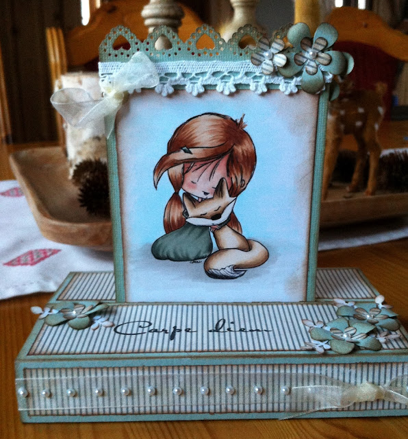 StampARTic: Tutorial- Free Standing Card