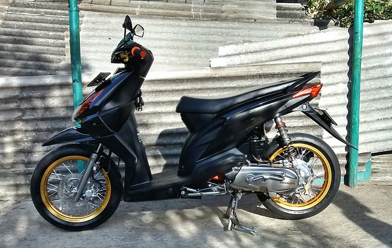 Modifikasi Honda Beat Fi Warna Hitam Babylook - Modifikasi Motor Terbaru