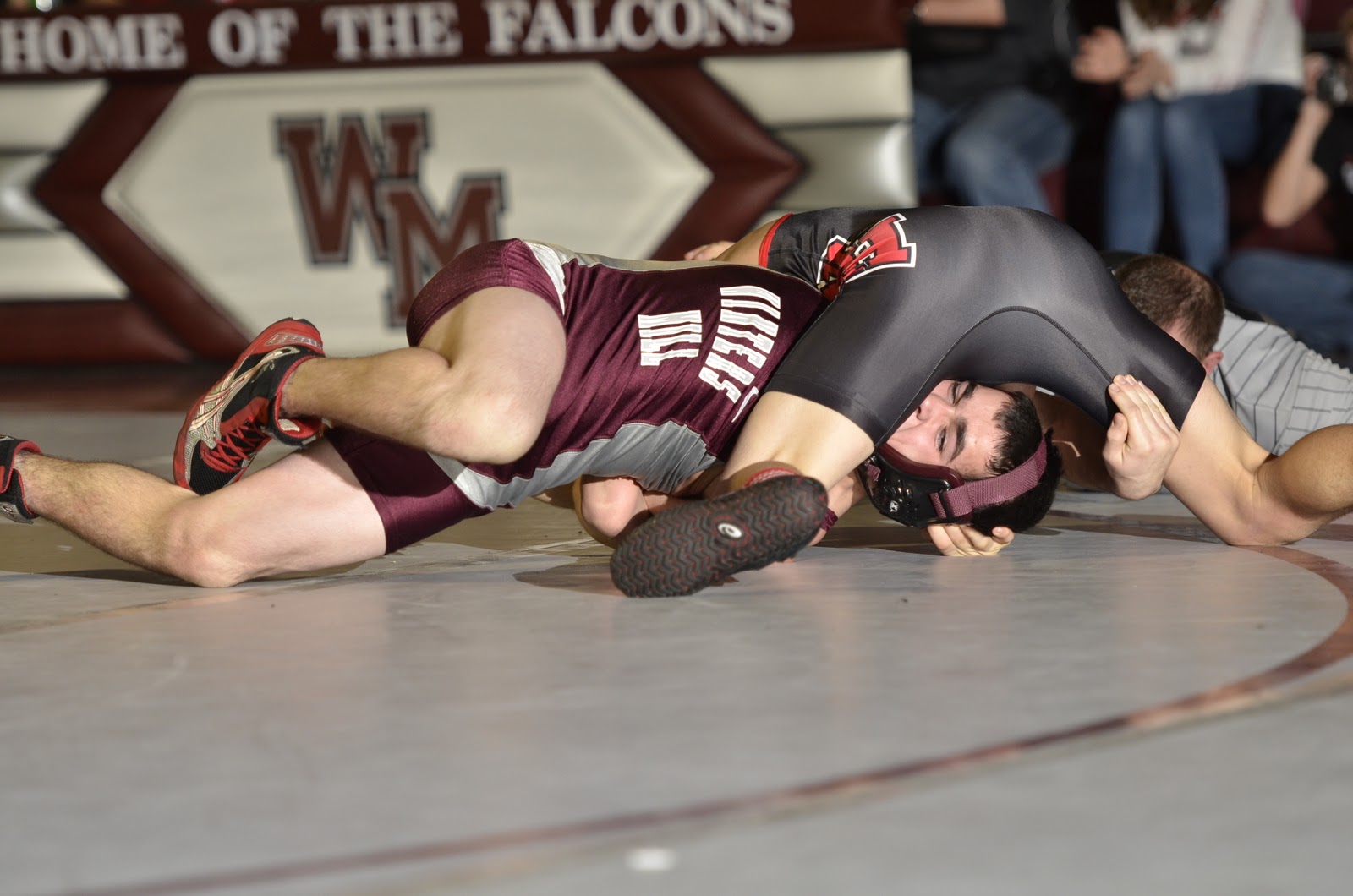 wrestling world: wmhs vs north hagerstown