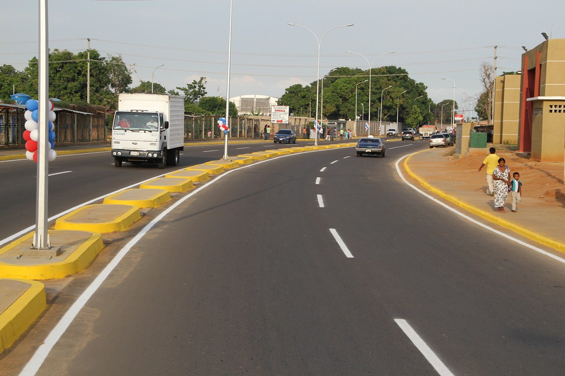 Constructora ProyecPlus Venezuela: Brocales y su función