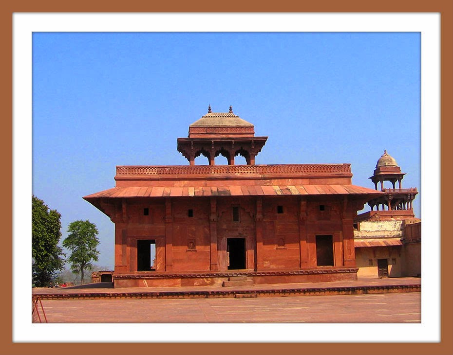 Fathepur Sikri | Travel Enthusiasts
