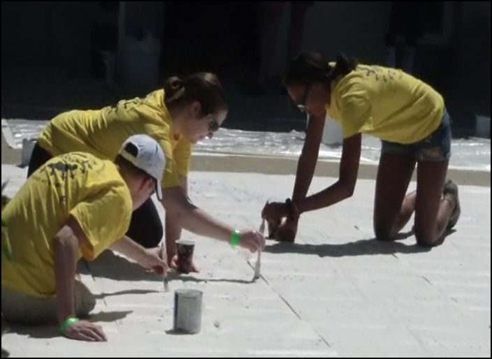 Southwest Chicago Post: Chicago Cares' Serve-a-thon Volunteers Paint ...