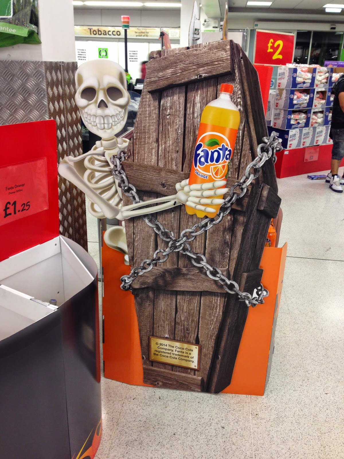 MESH IN-STORE INSPIRATION: Fanta Halloween Spotted!