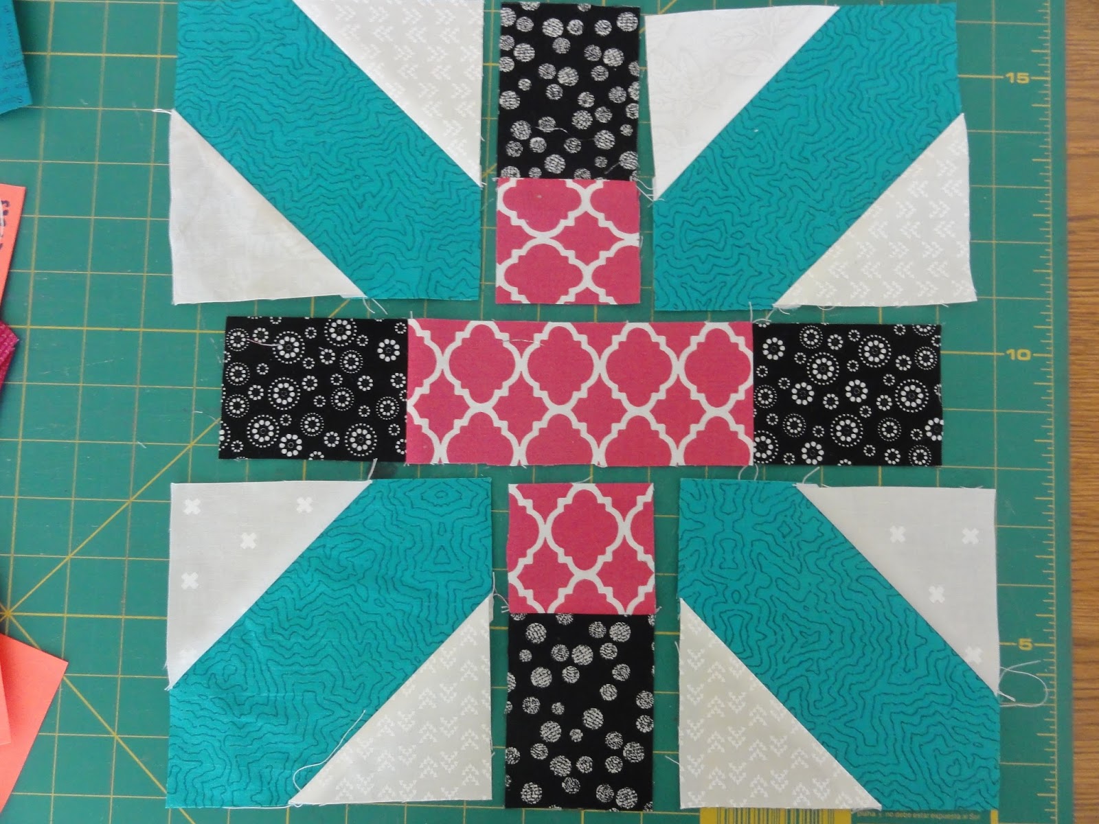 Stash Bee: HIve 4 - September Block Tutorial