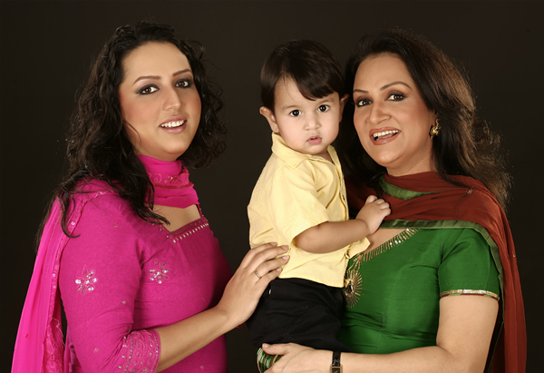 FASHION FADE STYLE IS ETERNAL: Bushra Ansari Fabolous and versatile Actress