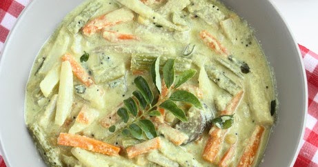 Sandhiya's Cookbook: Kerala Style Aviyal | Aviyal Recipe