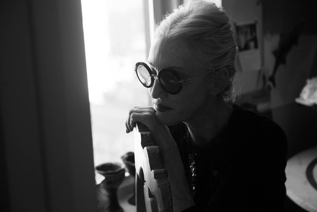 B O U D O I R: LINDA RODIN