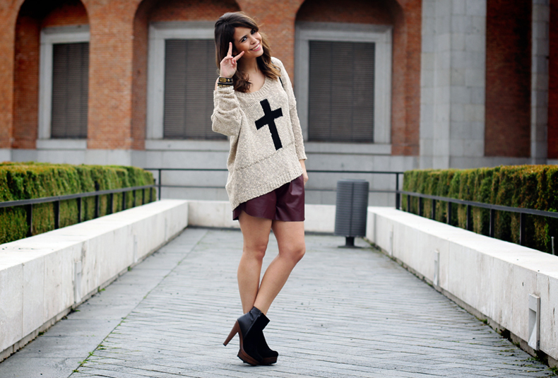 Fashion Victims Bcn: CROSS ON CLOTHES