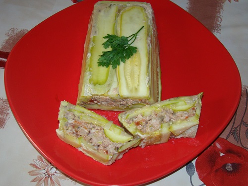 Cristina's world: Terina de dovlecel cu carne de pui