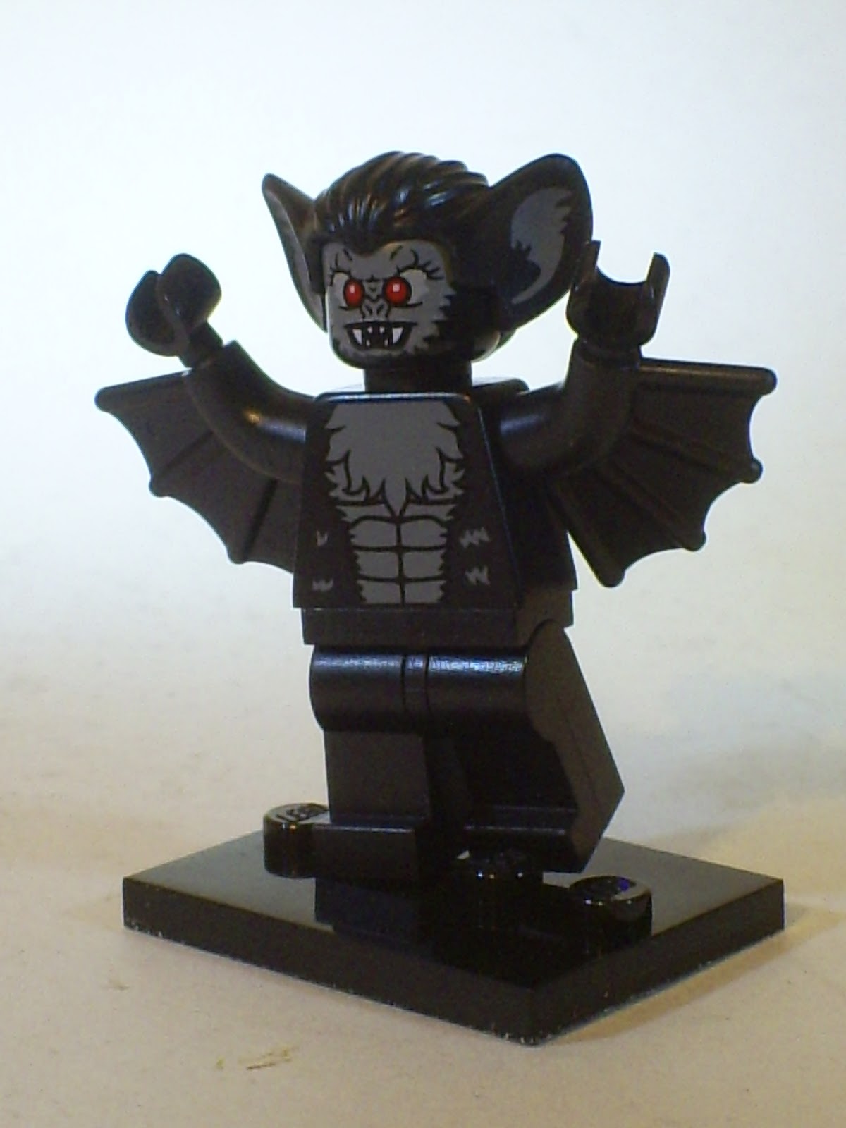 That Figures: REVIEW: Lego Minifigures Series 8 - Vampire Bat