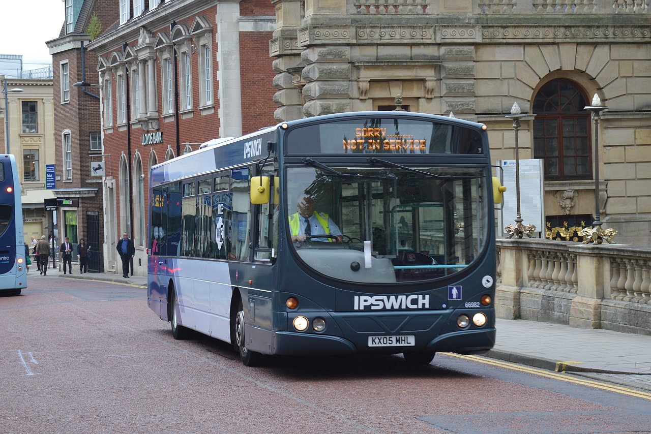East Norfolk (and East Suffolk!) Bus Blog: The Bus Of Many Colours