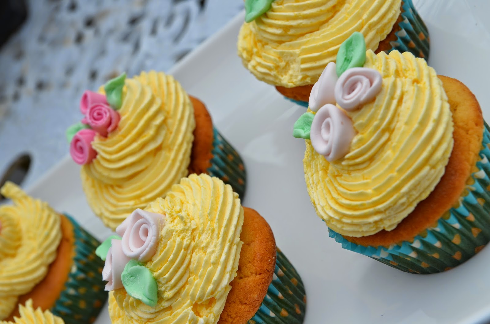 Lydias Treasures: Cupcake Frenzy