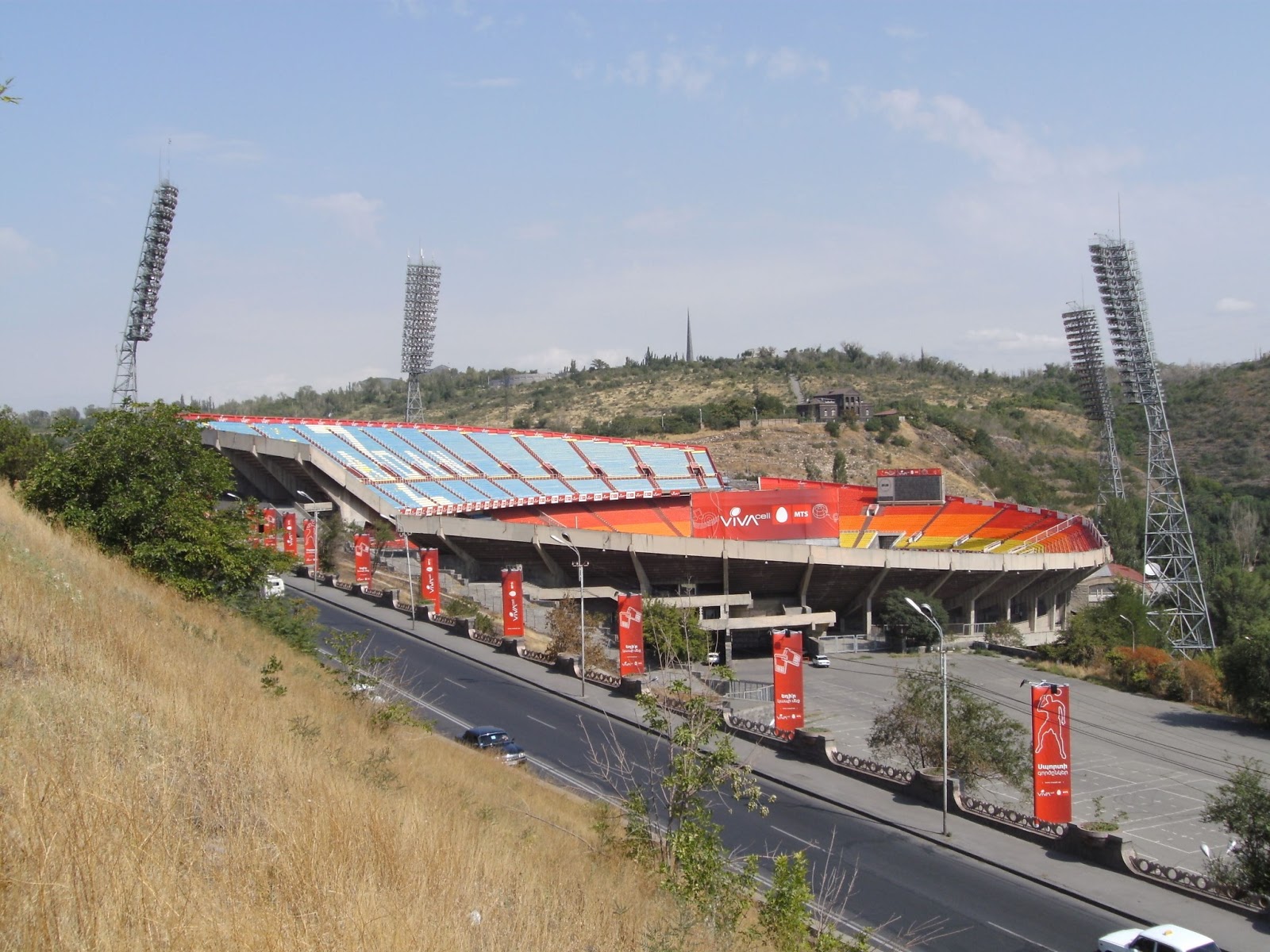 Extreme Football Tourism: ARMENIA: Hrazdan